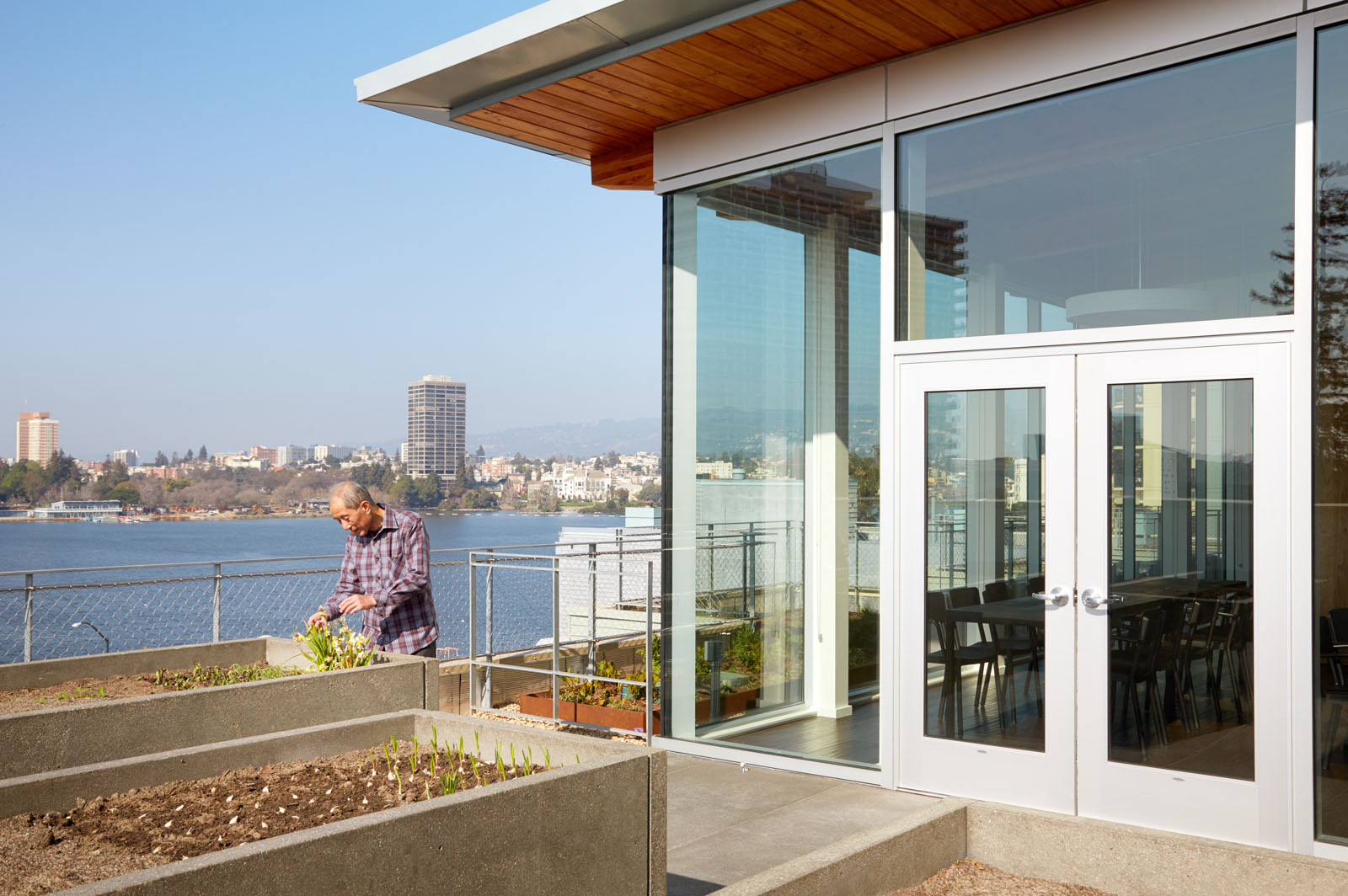Lakeside Senior Apartments - SAHA